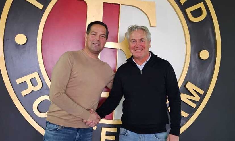 Peter Klomp ook komend seizoen trainer SC Feyenoord - Sportclub Feyenoord